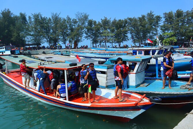 Private Tour History, Local Food and Snorkeling Whole Island - Key Points