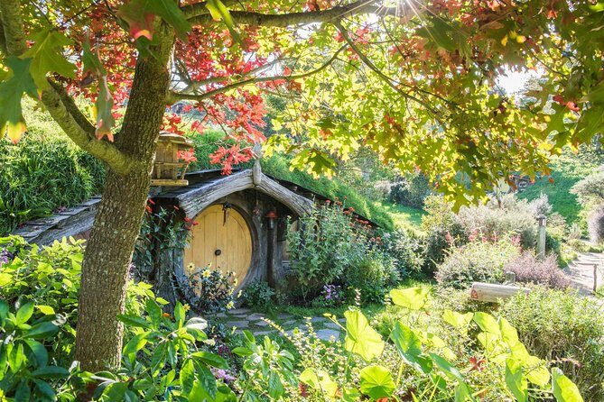 Private Tour - Hobbiton Movie Set & Te Puia (Rotorua) - An In-Depth Look at the Itinerary