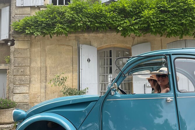 Private Tour in 2cv in the Vineyards with Tasting and Picnic - Key Points
