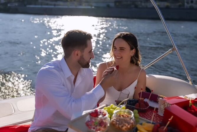 Private Tour in Douro, with tasting,on a Yacht for up to 5 People - The Sum Up