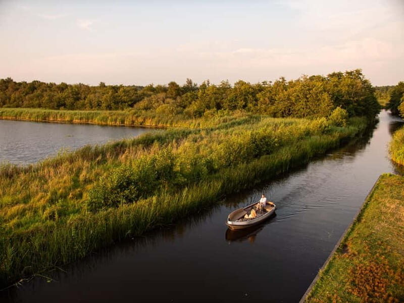 Private tour in luxury boat - The Sum Up