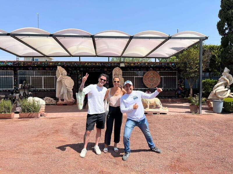 PRIVATE TOUR IN TEOTIHUACAN AND GUADALUPE BASILIC - Who Would Love This Tour?