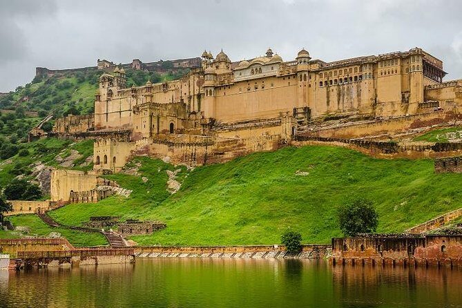 Private Tour: Jaipur Sightseeing with Monument Entrance Fees - Who Should Consider This Tour?