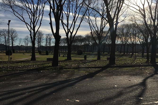 Private Tour Lazing Between the Giants - FAQ