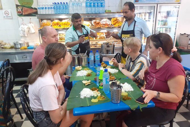 Private Tour : "Lepak-Lepak" at Local Night Market & Mamak Stall - An Introduction to the "Lepak-Lepak" Night Market & Mamak Tour