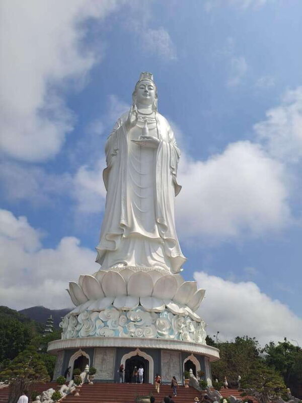 PRIVATE TOUR Marble Mountains/Caves and Lady Buddha - Visiting the Stone Village