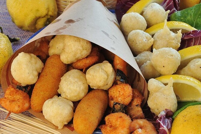 Private Tour: Naples Food Tasting Tour by Vintage Vespa - Learning to Make Authentic Neapolitan Pizza