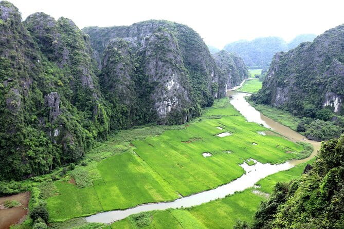 PRIVATE TOUR Ninh Binh One Day - Hoa lu- Tam Coc - Mua Cave - An In-Depth Look at the Ninh Binh Experience