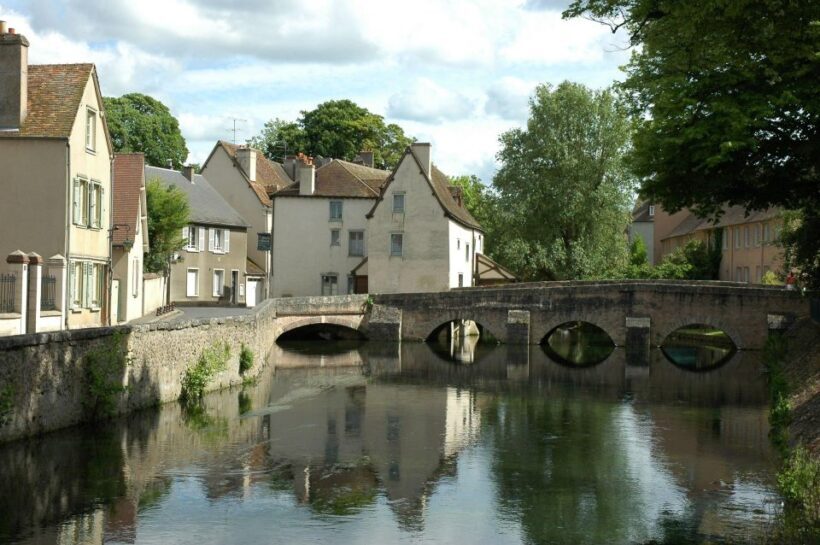 Private tour of Chartres town from Paris - Frequently Asked Questions