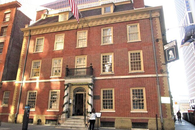 Private Tour of Historic Lower Manhattan and the Financial District NYC - Authentic Stories and Real Experiences from Travelers