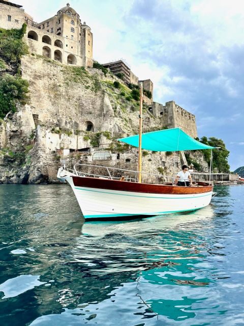 Private tour of Ischia and/or Procida on a Gozzo Apreamare - Key Points