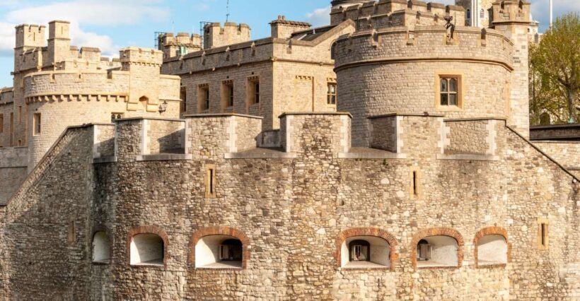Private Tour of London with Rooftop Garden & Tower of London - Key Points