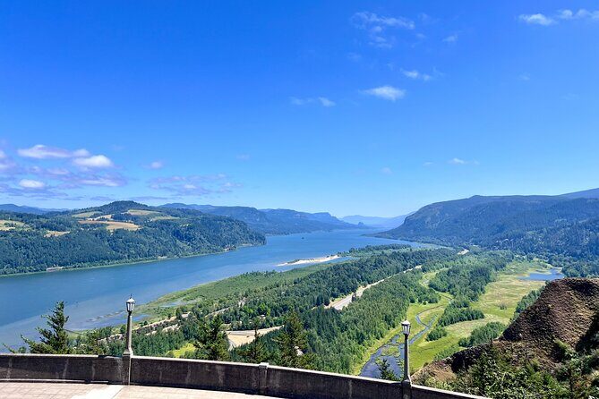Private Tour of Multnomah Falls and Columbia Gorge - Who Should Consider This Tour
