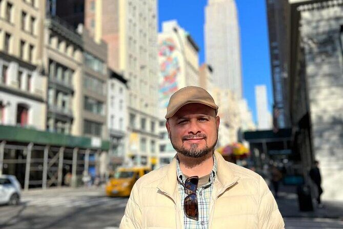 Private Tour of New York to more than 30 Sights - Artistic & Religious Sites