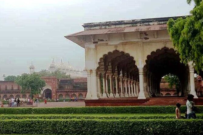 Private tour of North India and Gateway of India Mumbai - FAQ