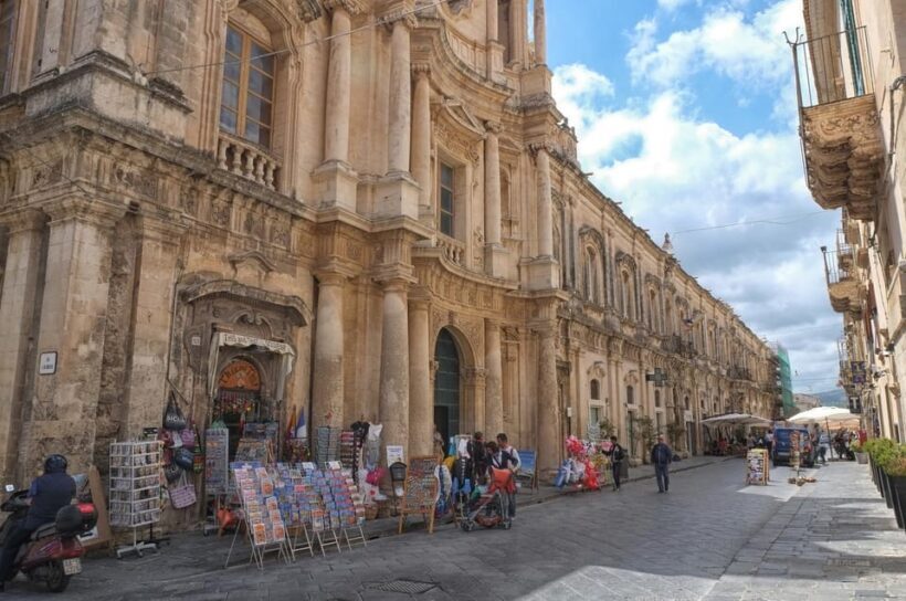 Private tour of Noto and wine tasting from Syracuse - Discovering Noto: A Walk Through Sicilian Baroque