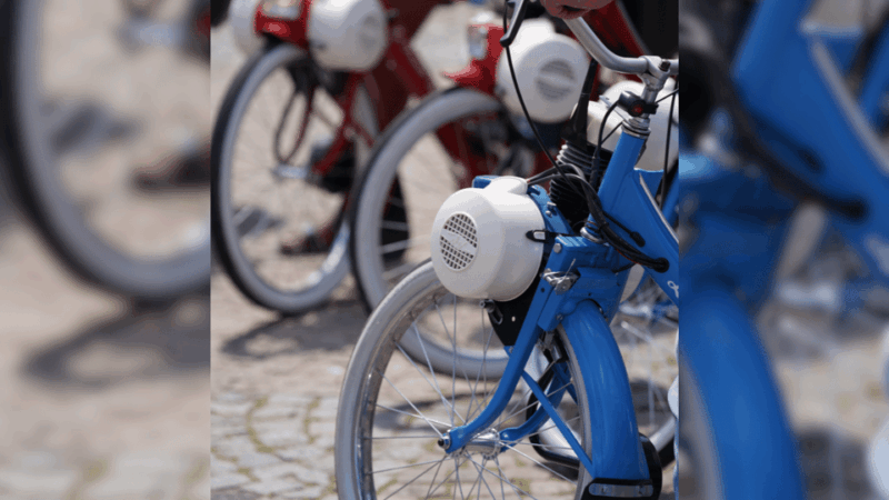 Private Tour of Paris with Vintage Solex French Bikes - What To Expect During the Tour