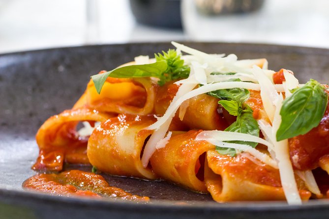 Private Tour of Pompeii Ruins + Organic Wine and Lunch Tasting - Wine and Lunch Tasting Experience