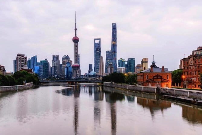 Private Tour of Shanghai Ocean Aquarium, Longhua Temple and Oriental Peal Tower - Who Should Consider This Tour?