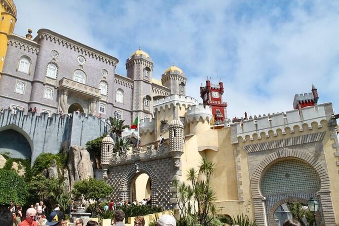 Private Tour of Sintra, Cabo da Roca and Cascais with 2 Palaces - The Coastal Marvel of Cabo da Roca
