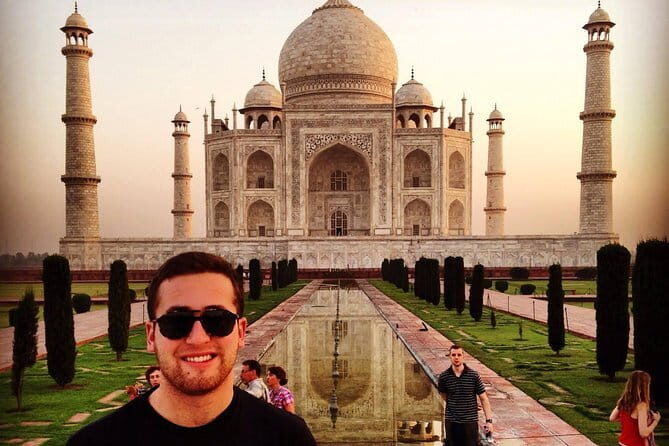 Private Tour of Taj Mahal, Agra Fort & Baby Taj with Agra Pick-up - The Experience with Local Support