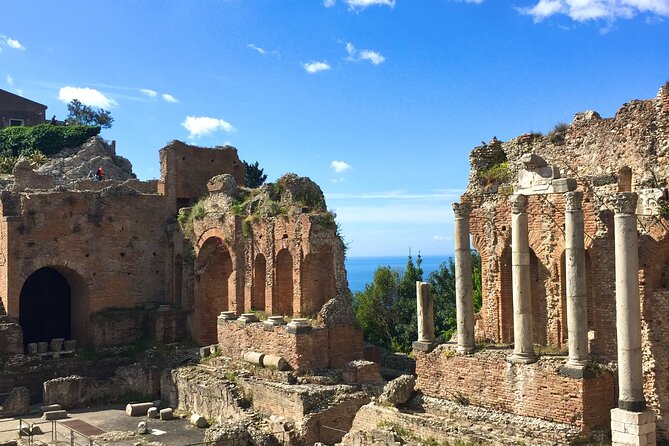Private Tour of Taormina, Castelmola, Isola Bella for Small Groups - Exploring Taormina