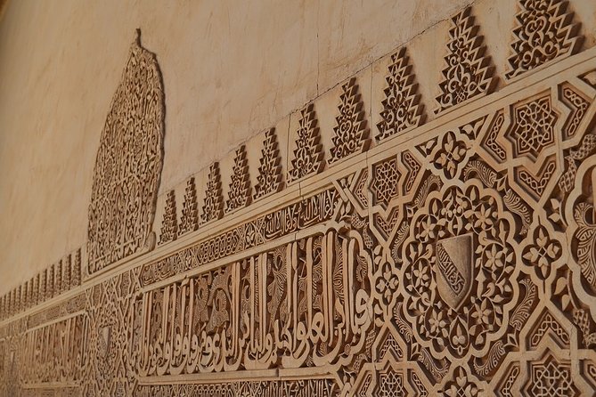 Private tour of the Alcázar of Seville - The Value of a Private Guided Tour