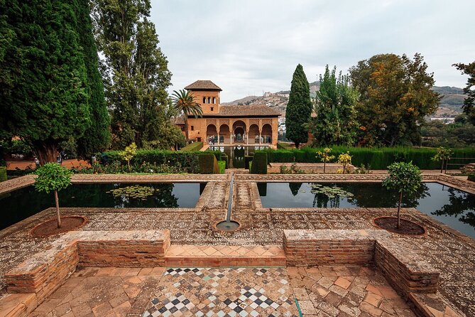 Private Tour of the Alhambra in Granada (Includes Tickets) - Pricing and Inclusions