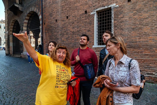 PRIVATE TOUR of Verona: Highlights & Hidden Gems With Locals & Snack Included - Booking and Practical Information