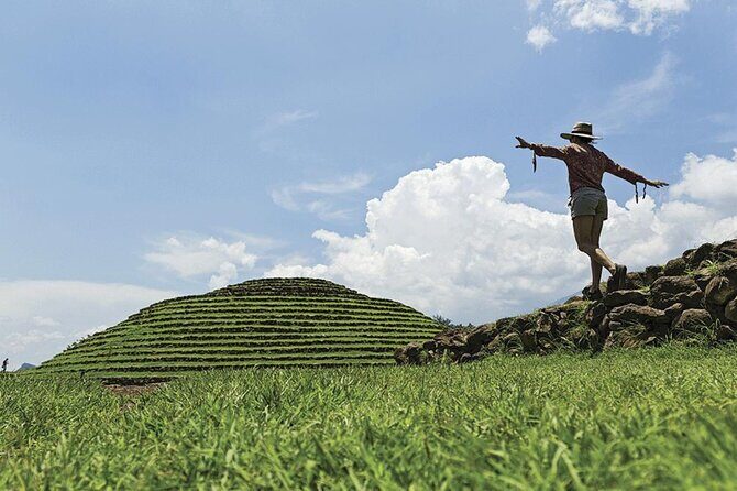 Private Tour one day of Adventure in the Guachimontones and Tequila Pueblo Mágico - Exploring the Day Step-by-Step