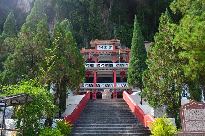 Private Tour : Orang Utan Island & Perak Cave Temple from KL - FAQ