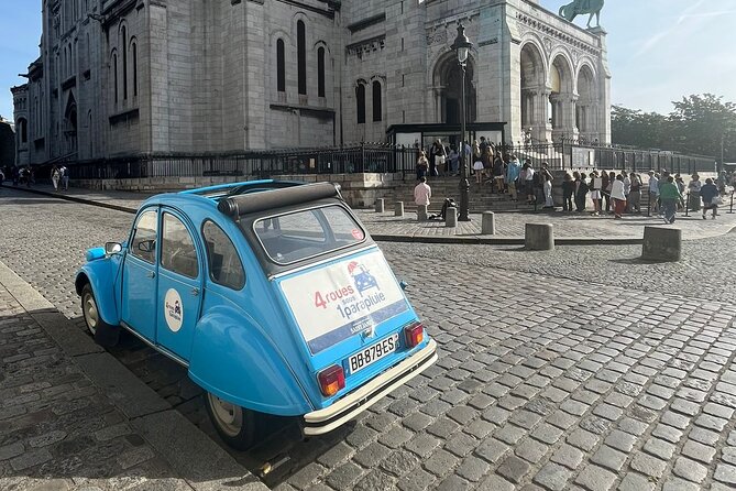 Private tour Paris Montmartre 1 hour in Citroën 2CV - Key Points