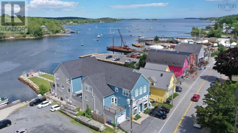 Private Tour: Peggys Cove, Mahone Bay & Lunenburg 8 hrs - Who Will Love This Tour?