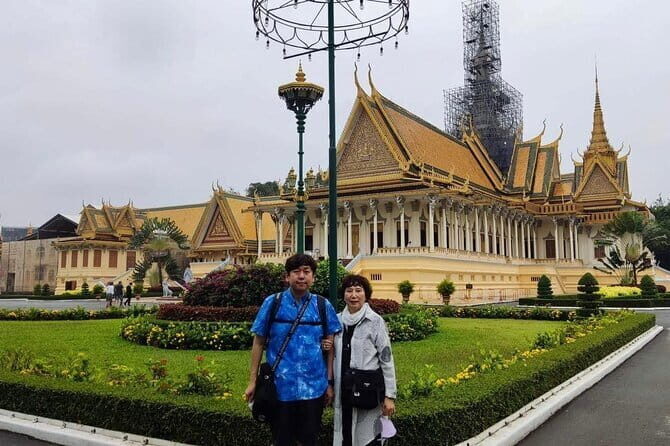 Private Tour: Phnom Penh City Tour with Mekong River Boat Trip - A Deep Dive into the Itinerary