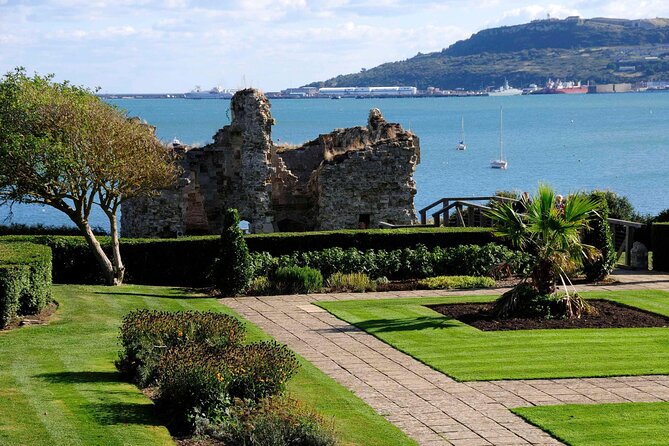 Private tour Portland, England, UK: Durdle door, Corfe and Swanage - FAQs