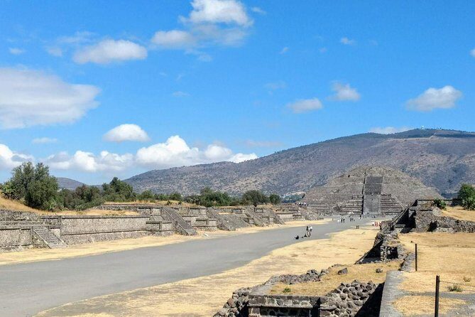 Private Tour: Pyramids of Teotihuacan and Piramides of Atlantes de Tula - Authentic Experience and Genuine Insights