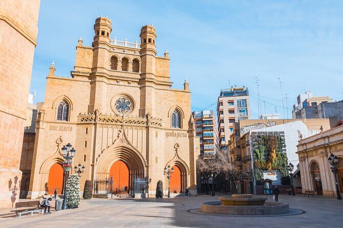 Private Tour: Santo Domingos Past and Present - An Ideal Introduction with a Short Duration