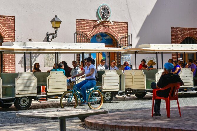 Private Tour: Santo Domingos Past and Present - Authenticity and Accessibility