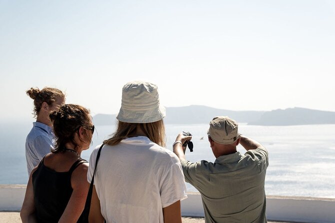 Private Tour: Santorini Highlights With Akrotiri - Exploring Oia Village