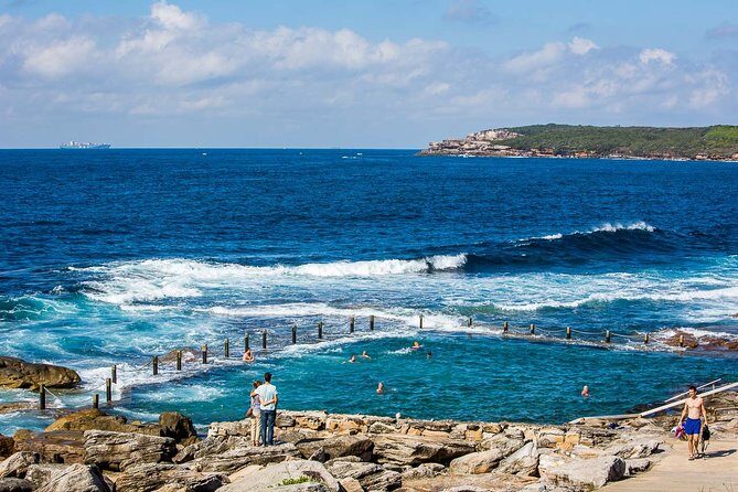 Private Tour: Sydney Beaches, Baths & Rockpools - The Iconic Bondi Experience and a Splash at the Icebergs