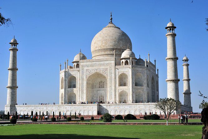 Private Tour : Taj Mahal & Agra Fort in Authentic Indian Dress - Pickup and Journey to Agra