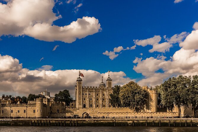 Private Tour: The Iconic Tower of London - Exploring the Crown Jewels