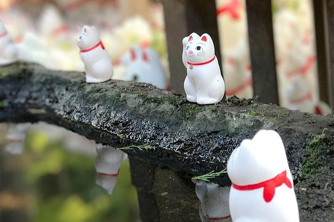 Private Tour - Thousands of Lucky Cats! Go by Tram, Gotokuji Tour - Discovering the Maneki Neko Collection