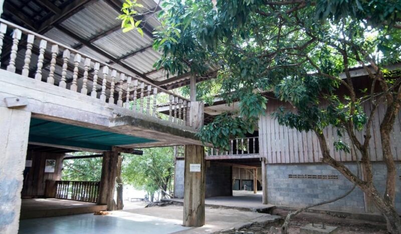 Private Tour to Anlong Veng (Khmer Rouge Stronghold) - Authentic Experiences and Insights from Reviews