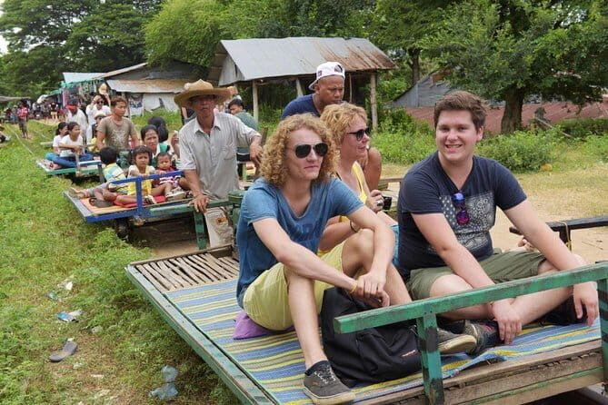 Private tour to Battam Bang from Siem Reap - Key Points