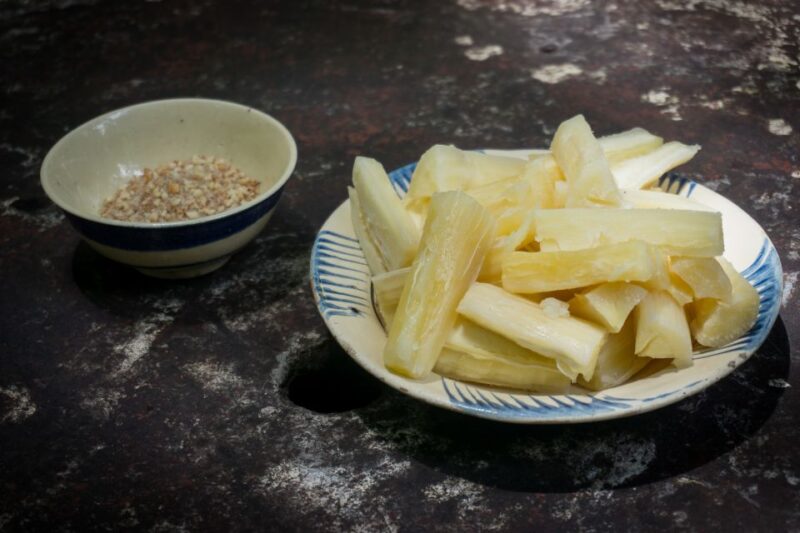 Private tour to Cao ài Temple and Cu Chi Tunnels - Key Points