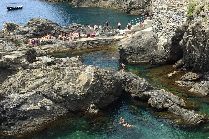 Private Tour to Cinque Terre in English, Español and Purtuguês - Transportation and Logistics