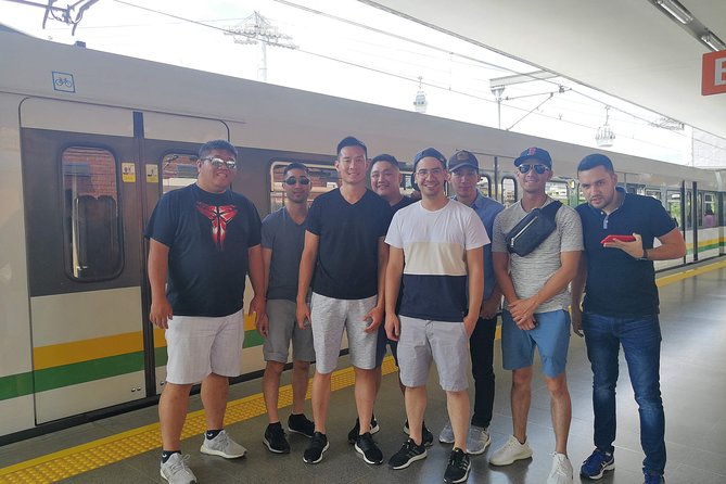 Private Tour to Commune 13. - Inclusions and Experience