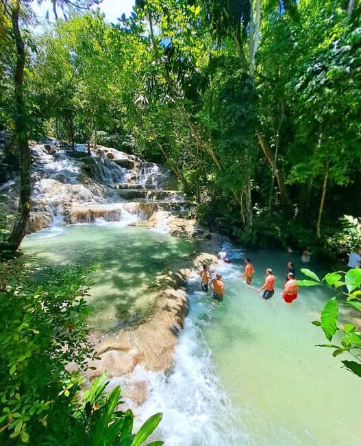 Private Tour to Dunns River and Blue Hole from Montego Bay - FAQs