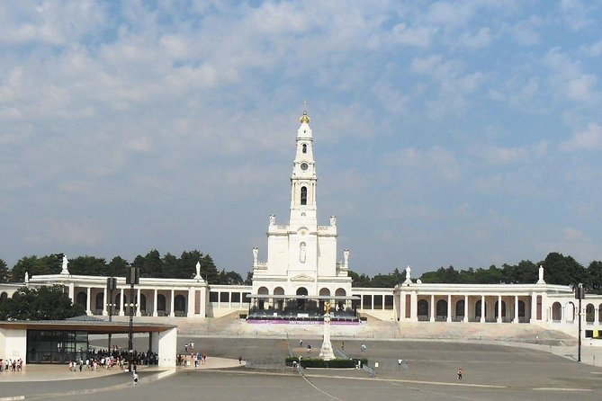 Private Tour to Fatima From Lisbon - Traveler Reviews and Feedback